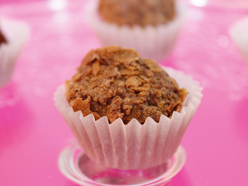 Coffret Avec Assortiment De Douceurs Chocolats Et Confiseries 100 % ...