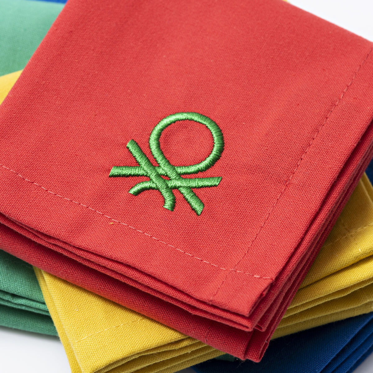 Set De Table Benetton Rainbow Be (4 Pièces) à Prix Carrefour